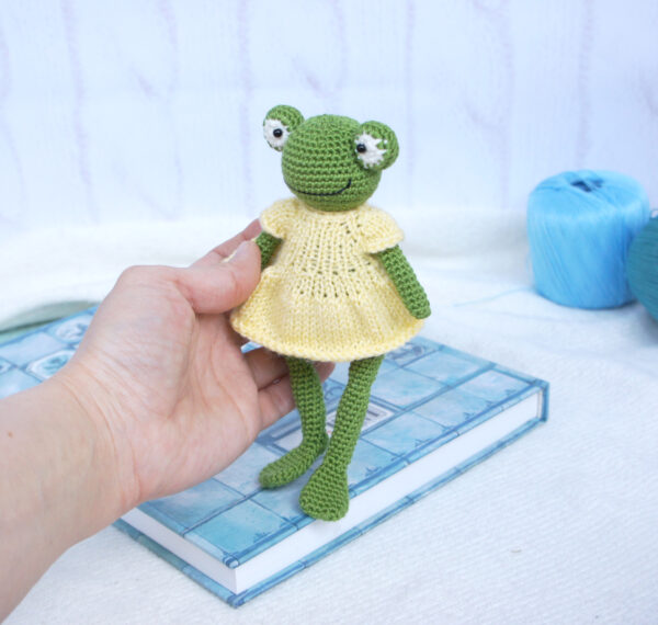 Frog Stuffed Animal Doll - DailyDoll Shop