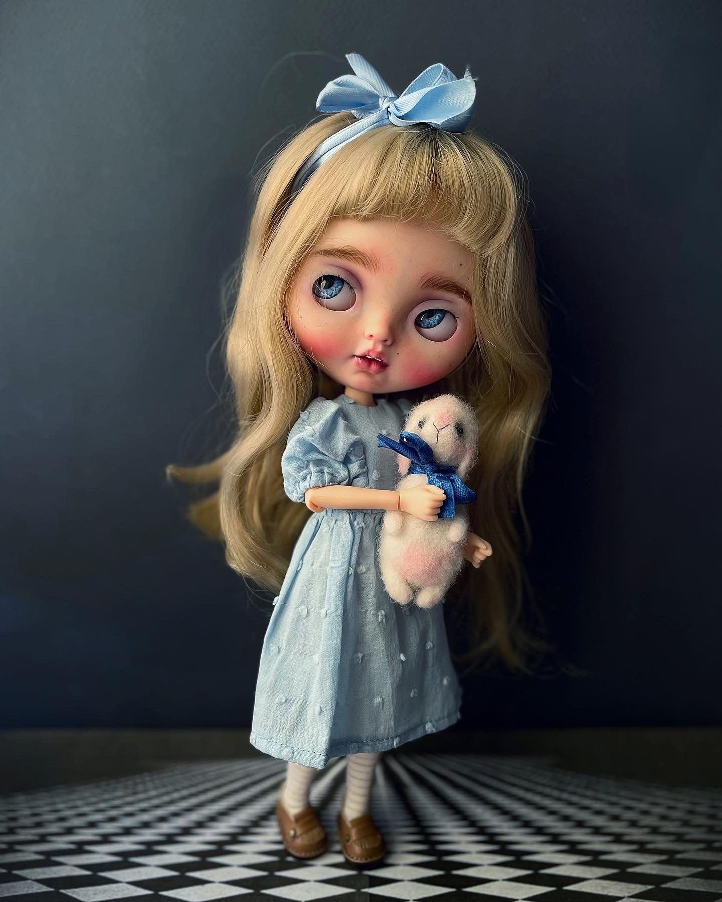 Custom Blythe doll Alice in Wonderland - DailyDoll Shop