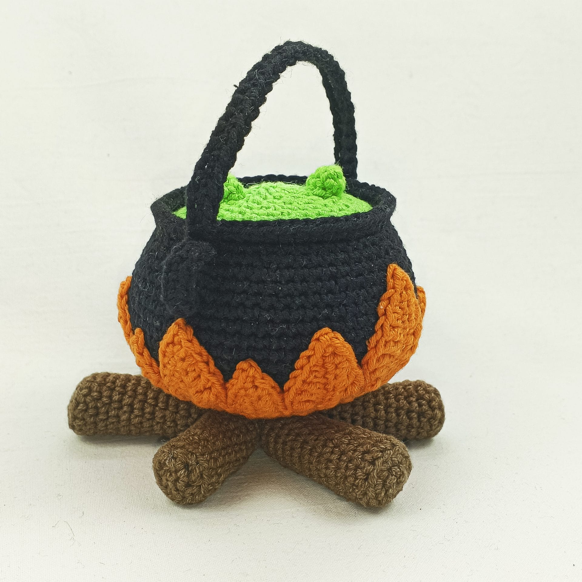 Halloween Crochet Cauldron Pattern – Hanging Witch Pot PDF - DailyDoll Shop